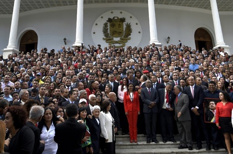 Venezuela Government Allies Seize Legislative Powers — Naharnet